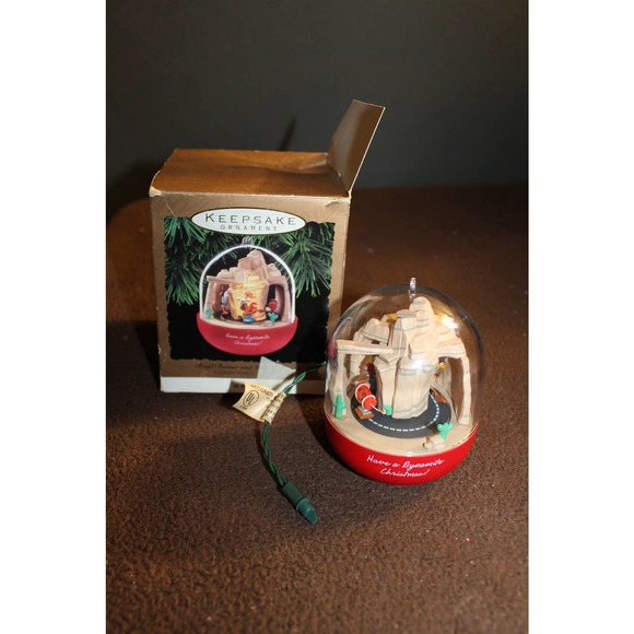 Hallmark | Holiday | 993 Hallmark Road Runner Christmas Ornament Wile E ...